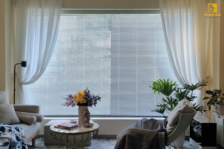 Các tính năng của rèm cửa tự động